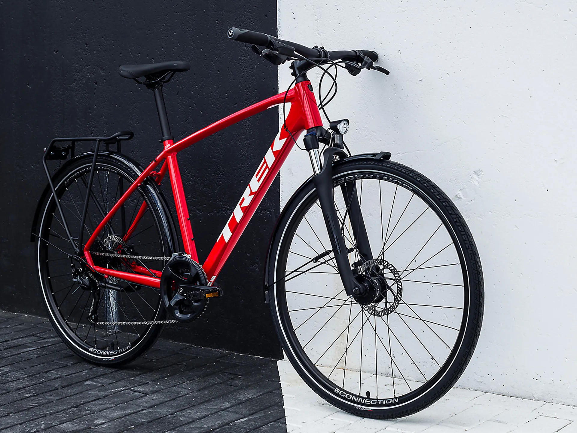 Trek Dual Sport 2 Equipped Viper Red